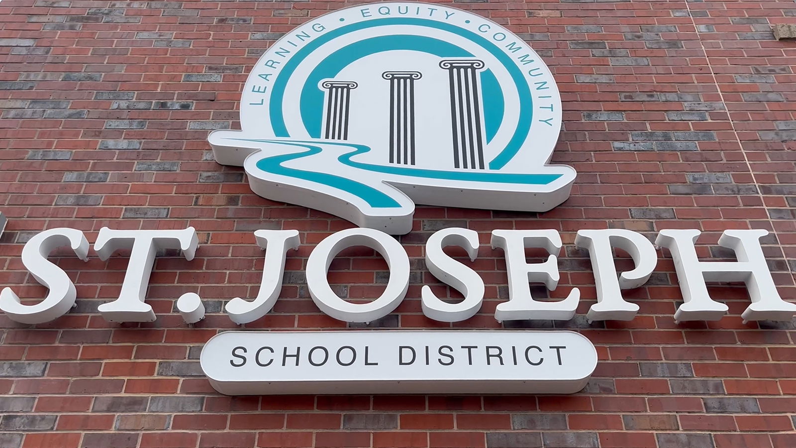 SJSD extends deadline for search firm bids -newspressnow.com SJSD extends deadline for search firm bids -newspressnow.com